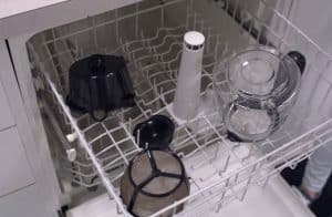 How To Clean And Descale Your Drip Coffee Maker Quickly And Easily ...